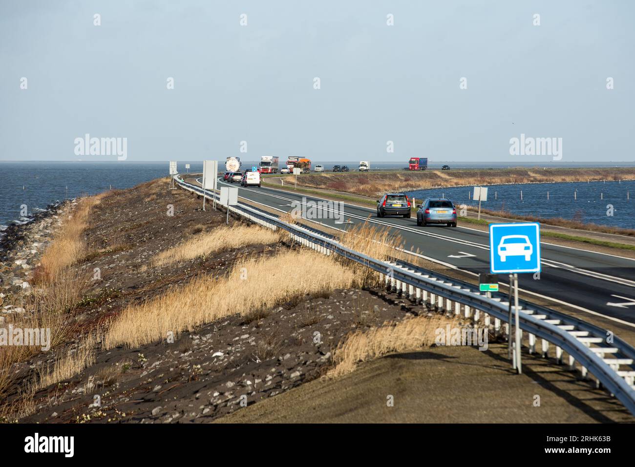 Long dam hi-res stock photography and images - Alamy
