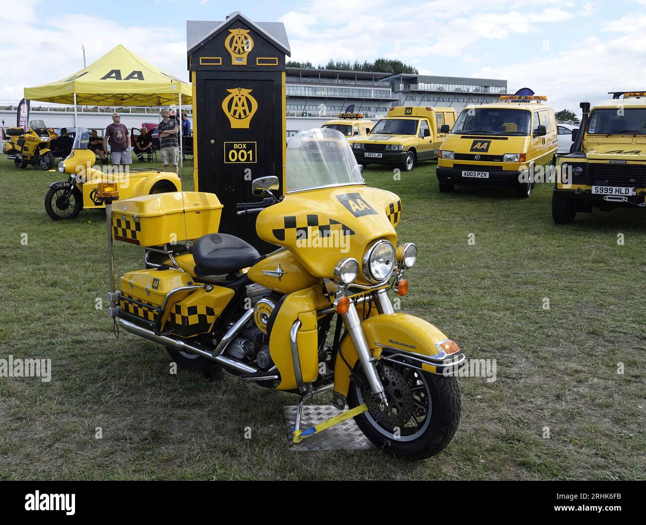 Farnborough, Hants, UK. 17th Aug, 2023. Scenes on the first day of the ...