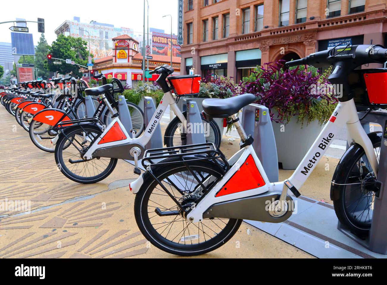 Los Angeles, California: Los Angeles Metro Bike Share Stock Photo - Alamy