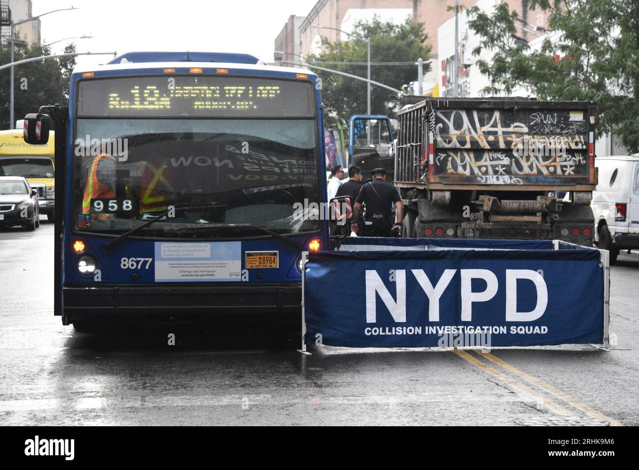 Police nypd line cross barrier hi-res stock photography and images - Alamy