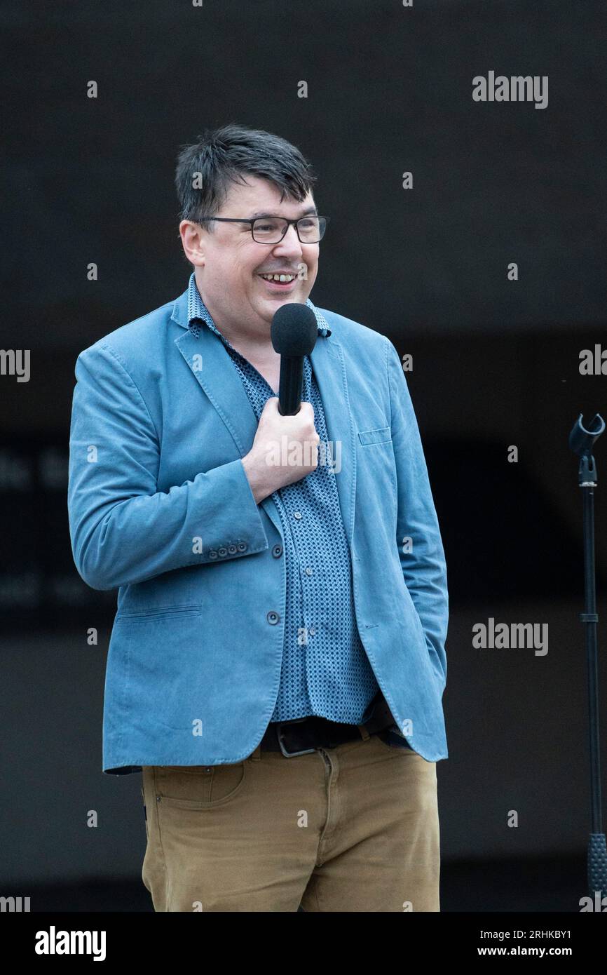 Edinburgh, Scotland, UK. 17th August 2023. Graham Linehan performs as ...