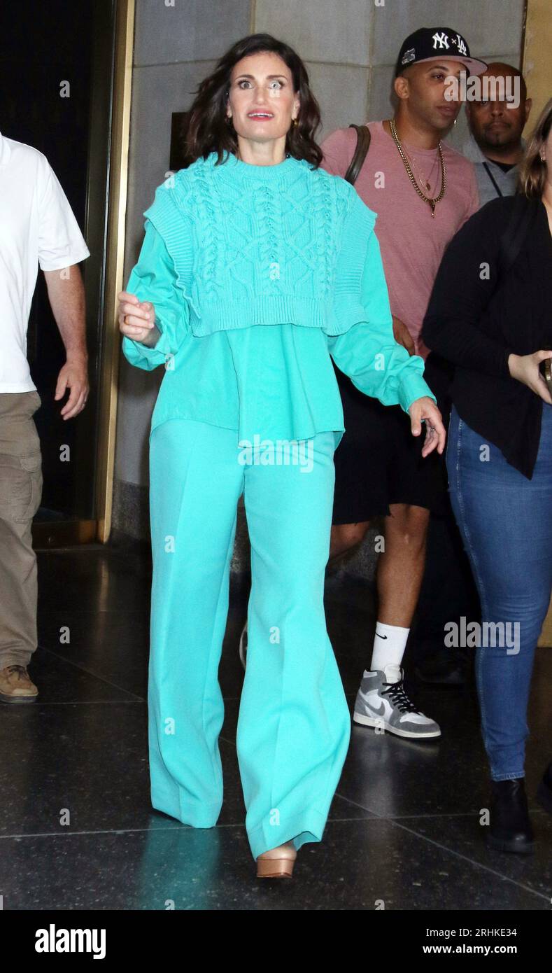 Idina menzel live 2023 hi-res stock photography and images - Alamy