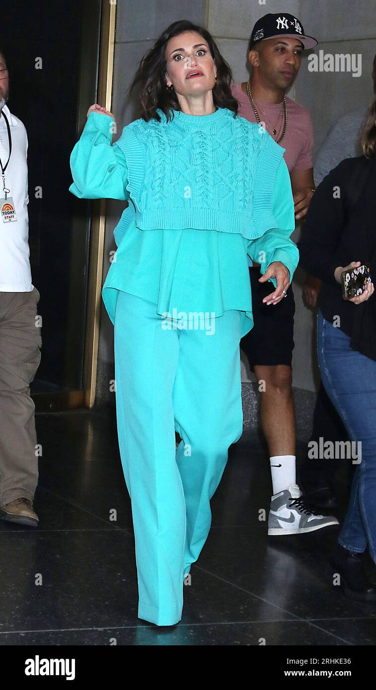 Idina menzel live 2023 hi-res stock photography and images - Alamy