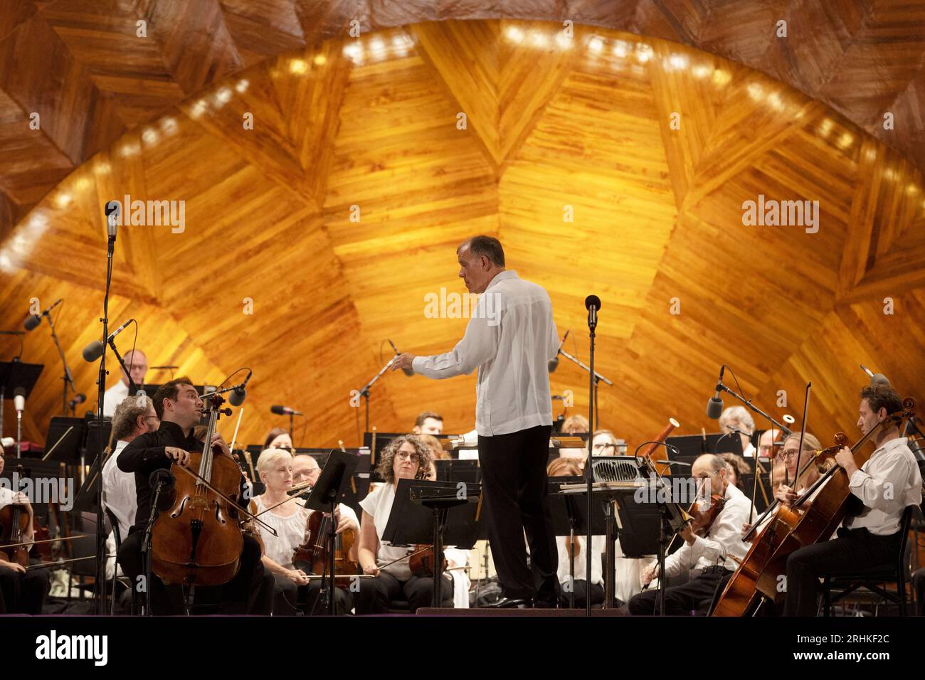 Boston Landmarks Orchestra performs at the Hatch Shell on the Esplanade ...