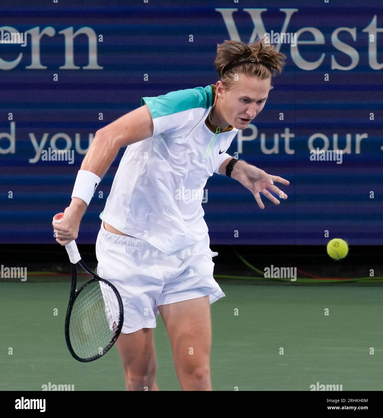 Sebastian korda family hi-res stock photography and images - Alamy