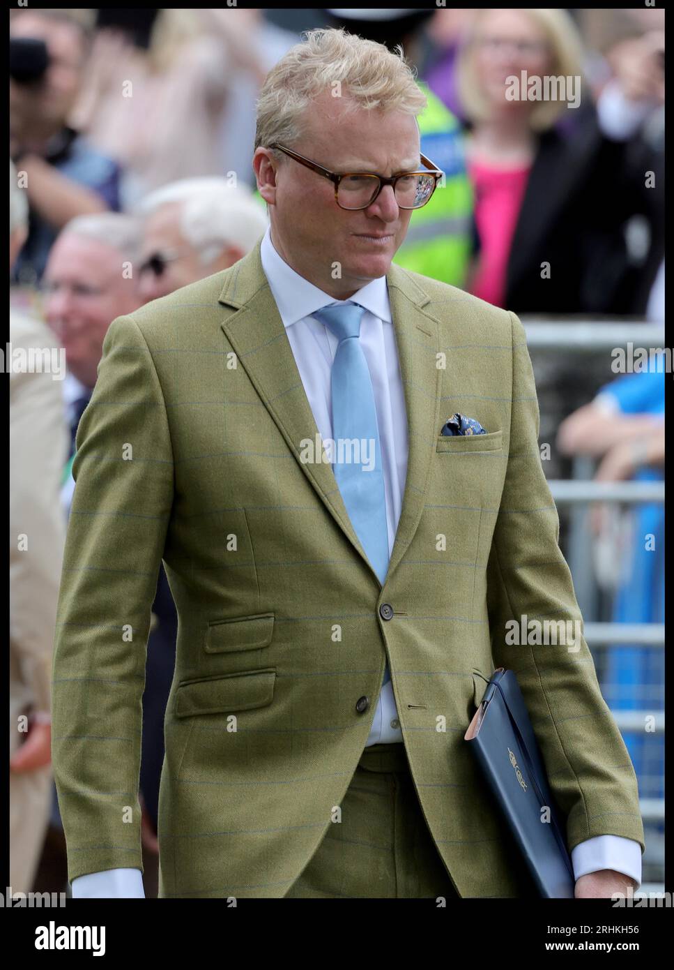 Communications secretary to the queen hi-res stock photography and ...