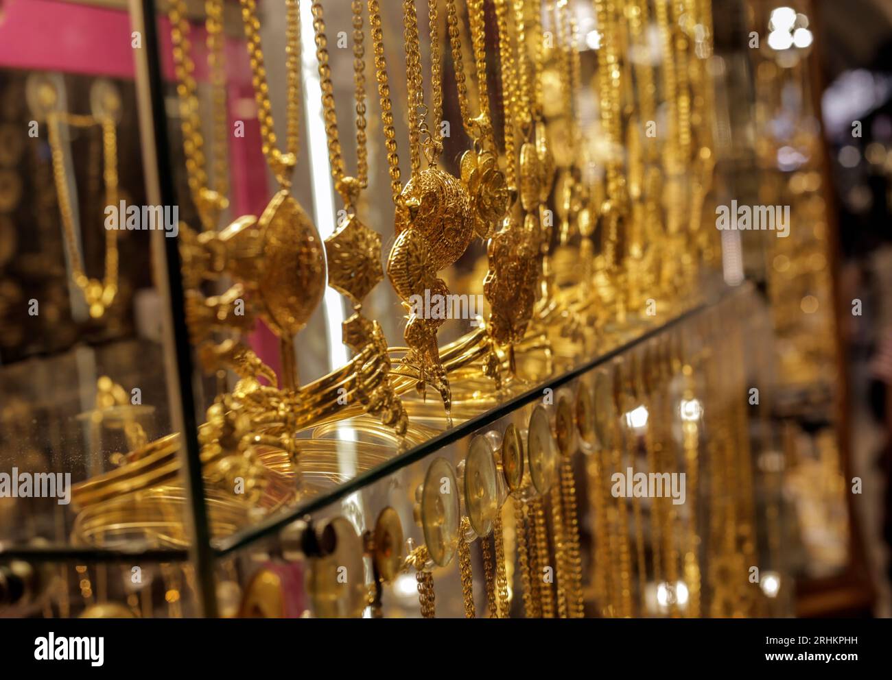 Gaza, Palestine. 17th Aug, 2023. Gold jewelries are seen on display at ...