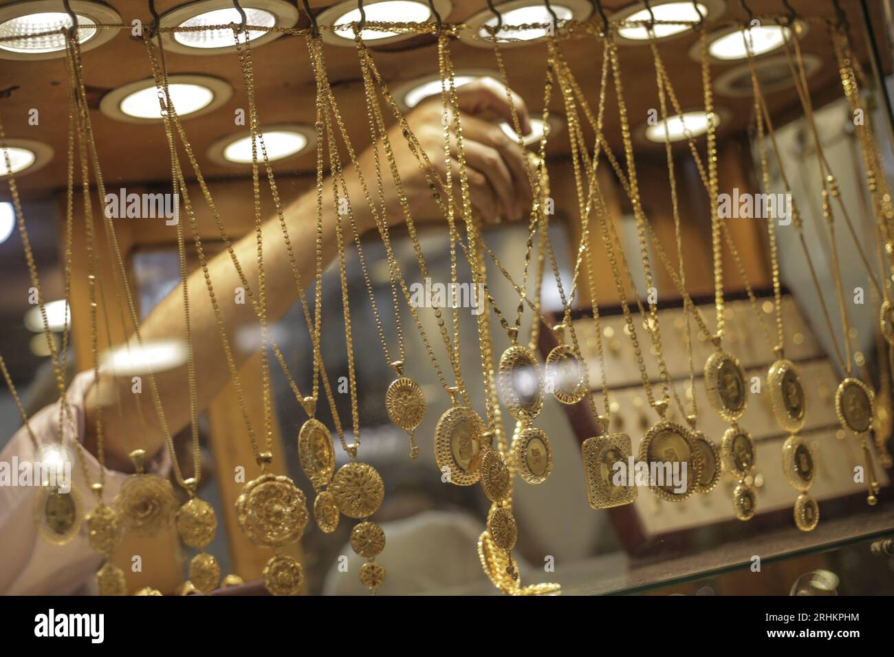 Gaza, Palestine. 17th Aug, 2023. Gold jewelries are seen on display at ...