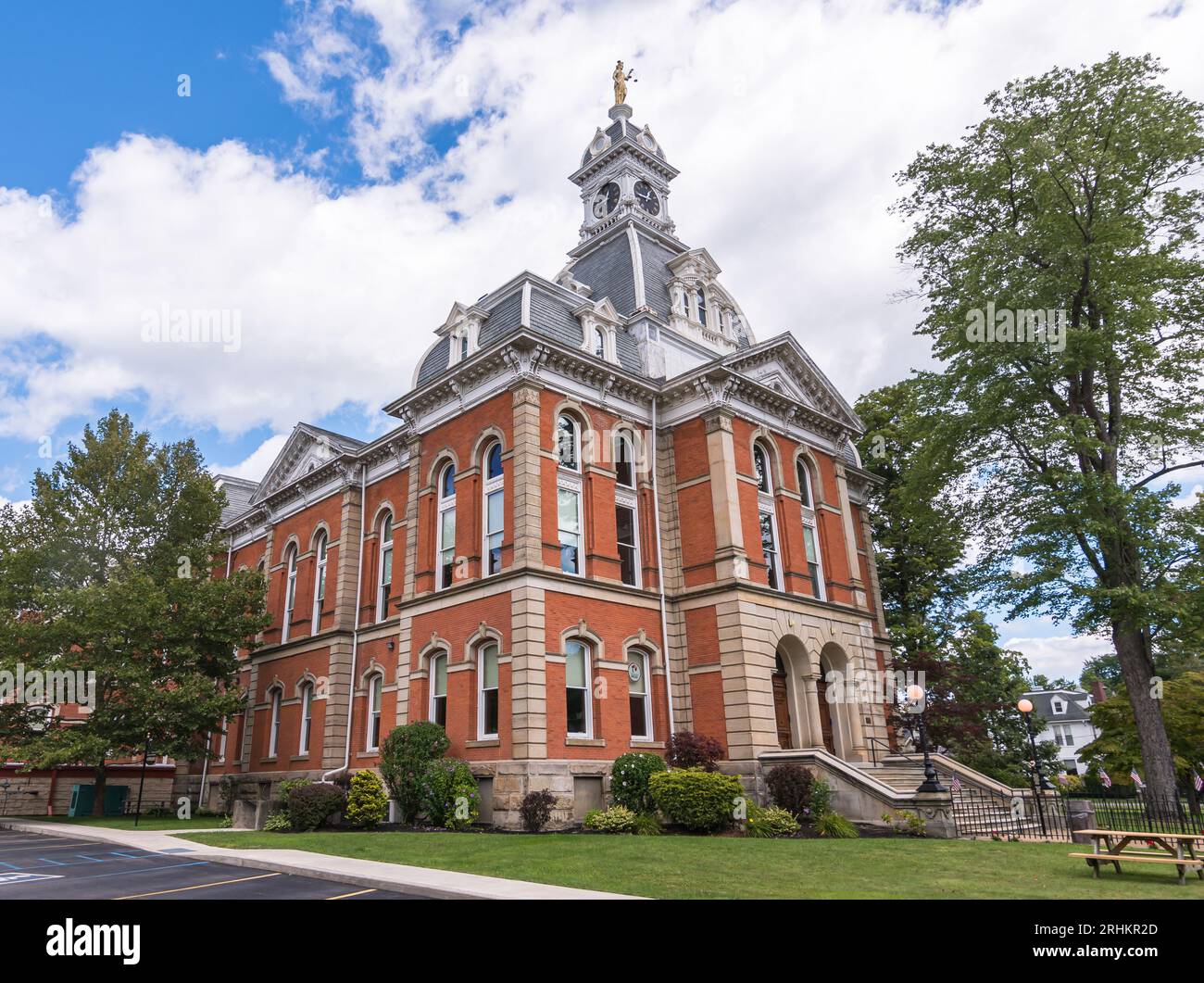 The Warren County Courthouse on Fourth Street, built in 1877 in Warren ...