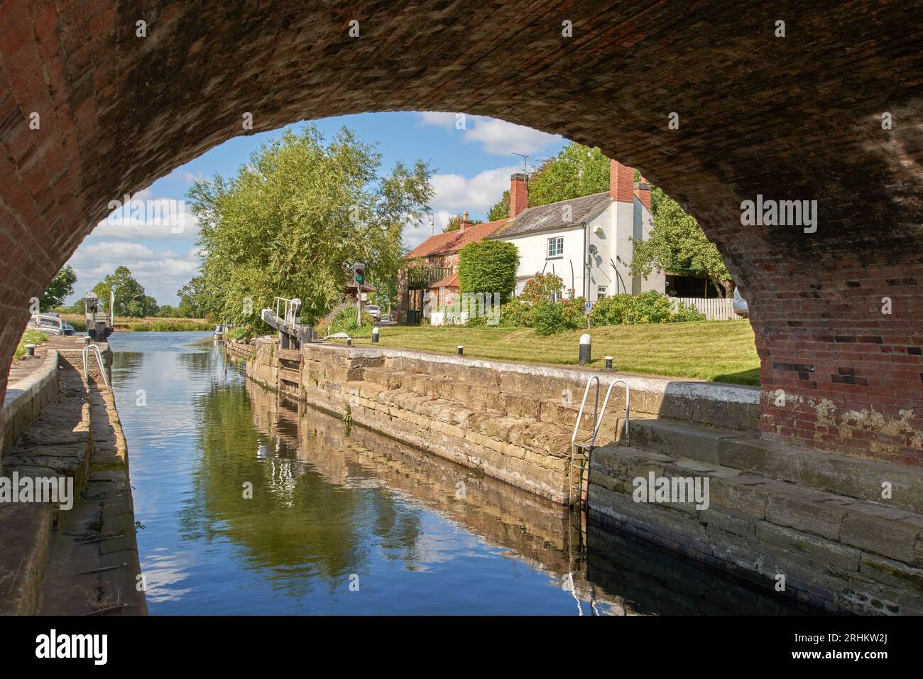 Old brick canal bridge at Redhill Lock, Nottingham, UK Stock Photo - Alamy