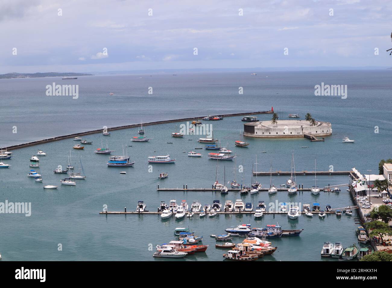 View of lower city of Salvador with Forte São Marcelo and boats Stock ...