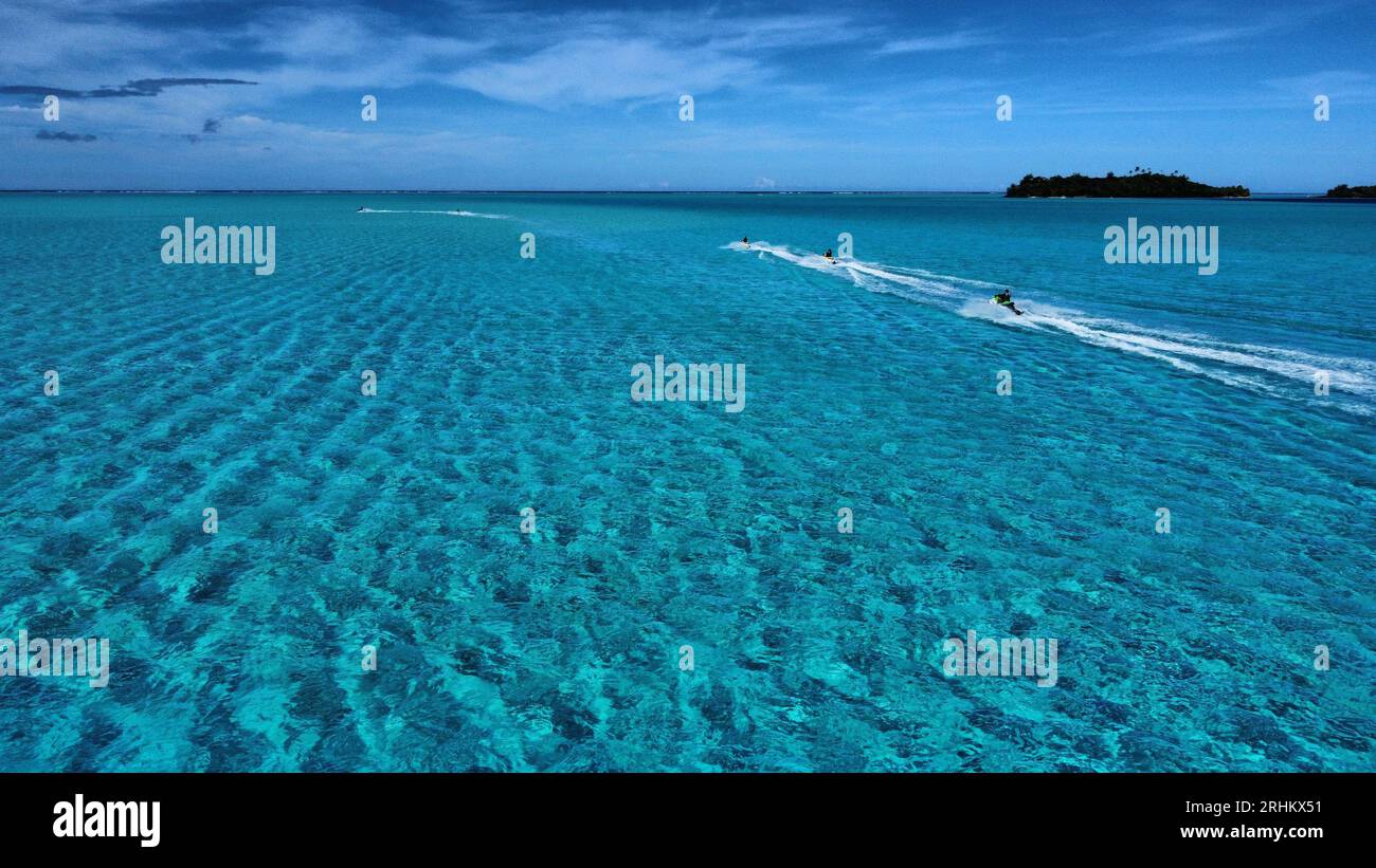 Aerial views of the stunning Bora Bora Atoll; French Polynesia Stock ...