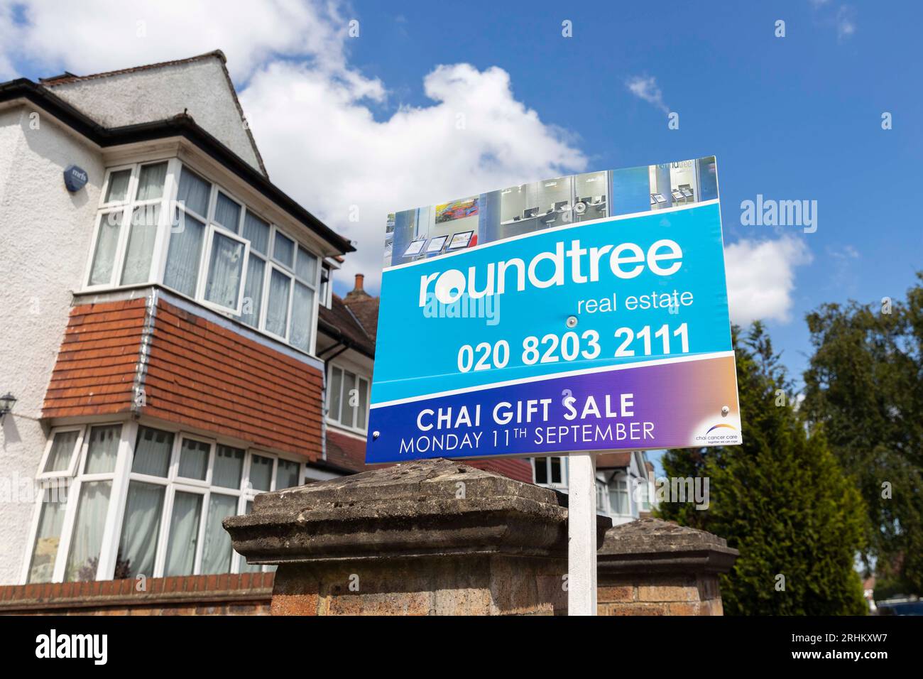 Flat to let signs london uk hi-res stock photography and images - Alamy