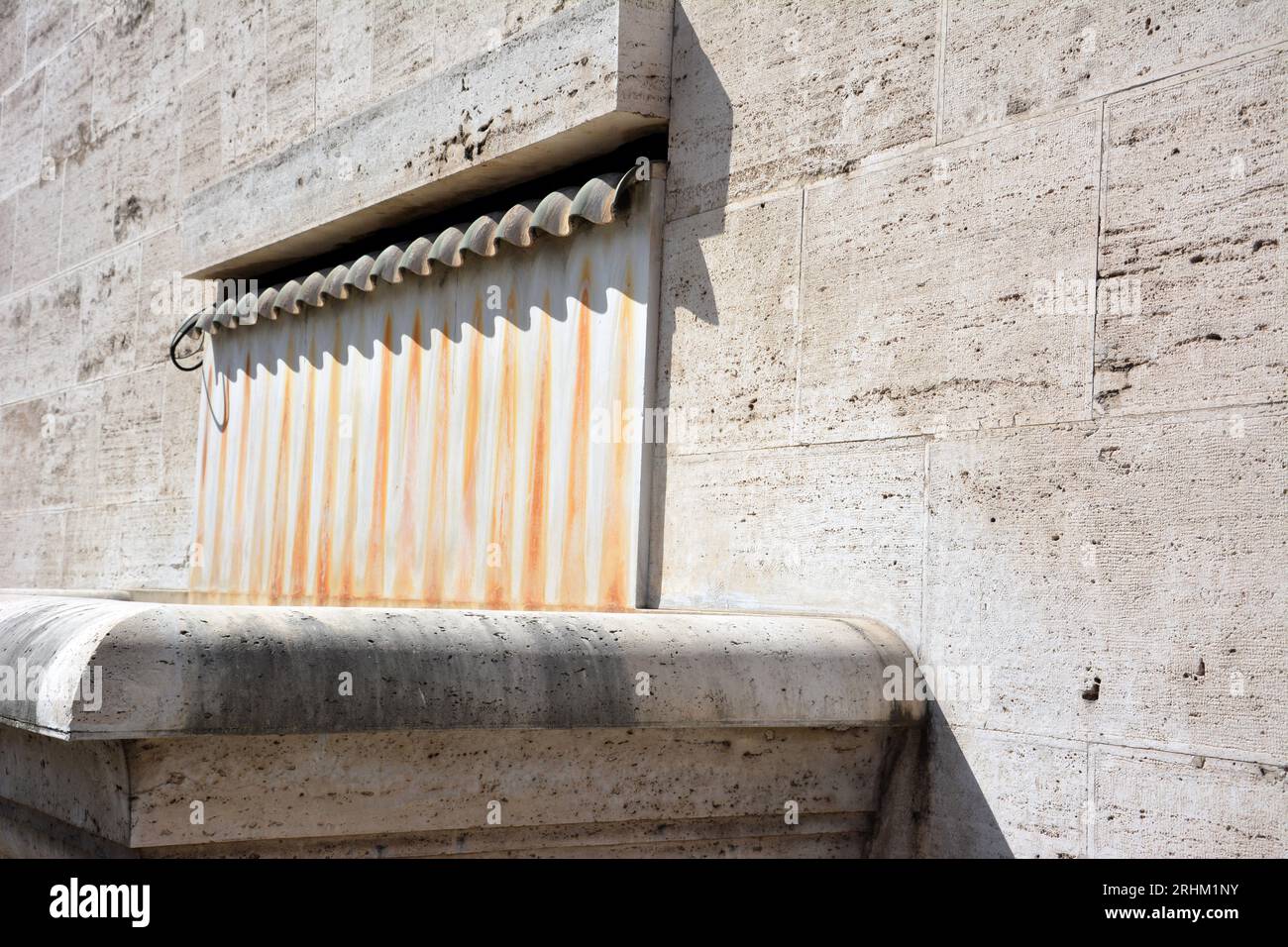 Rome, Italy street & building details Stock Photo - Alamy