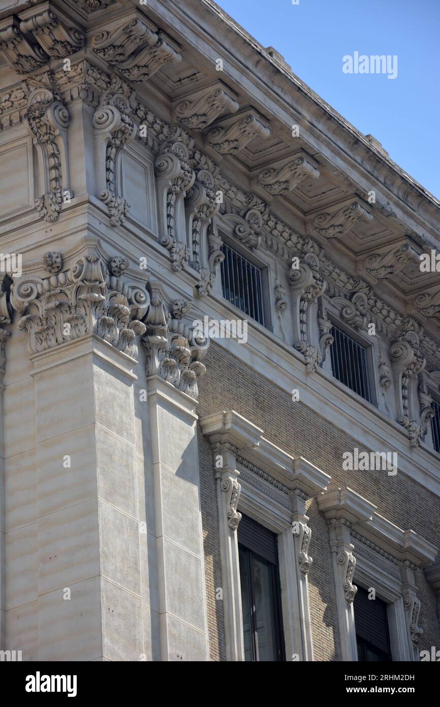 Rome, Italy street & building details Stock Photo - Alamy