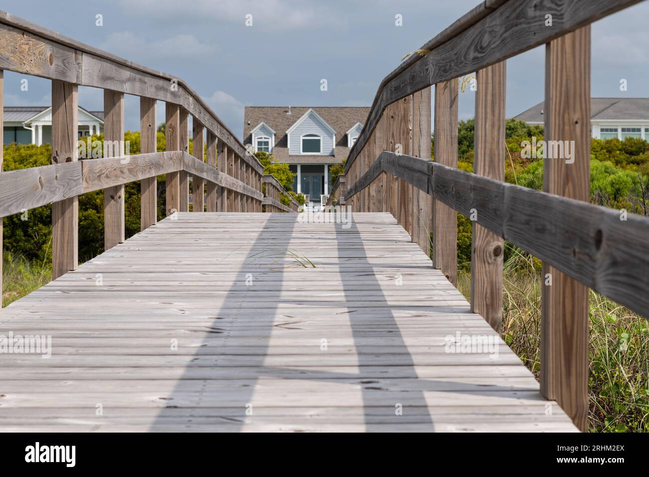 Boardwalk railings hi-res stock photography and images - Alamy