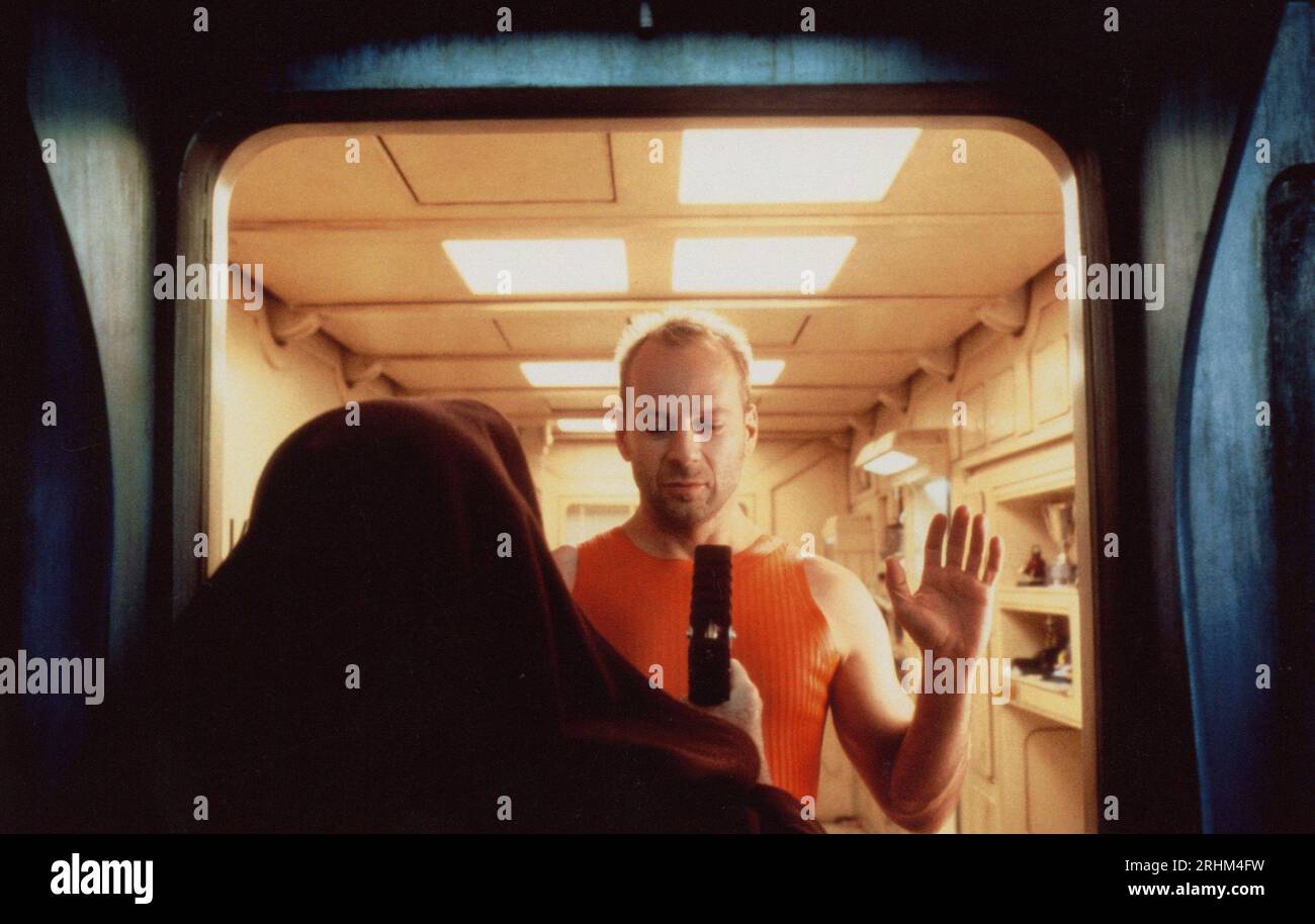 Bruce Willis, "The Fifth Element" (1997). Photo credit: Columbia - Tri ...