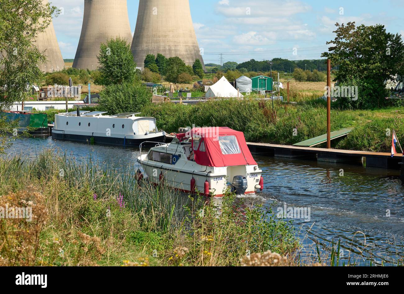 Small river boat on the River Soar, Nottinghamshire, UK Stock Photo - Alamy