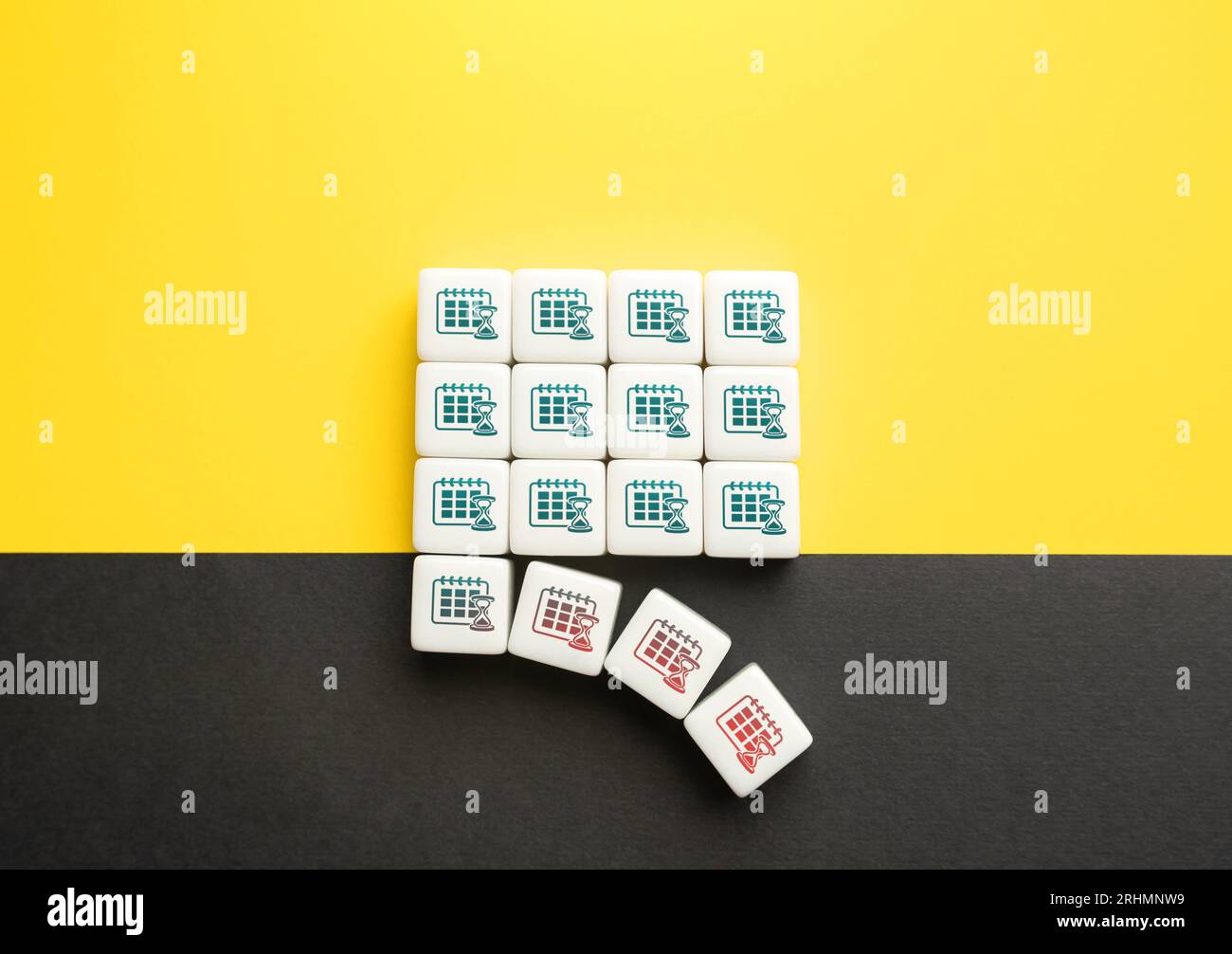 Employee schedules hi-res stock photography and images - Alamy