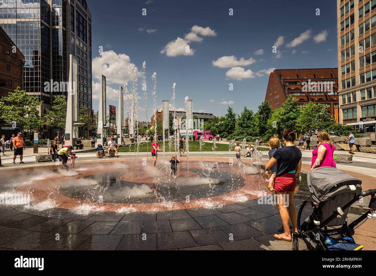 Rose kennedy greenway rings fountain hi-res stock photography and ...