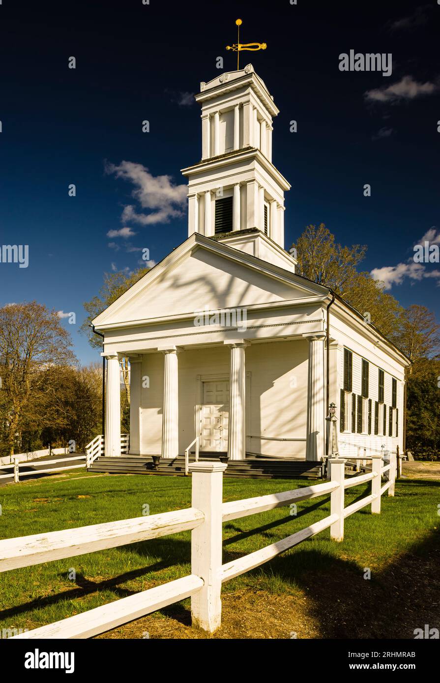 Congregational Church Colebrook, Connecticut, USA Stock Photo - Alamy