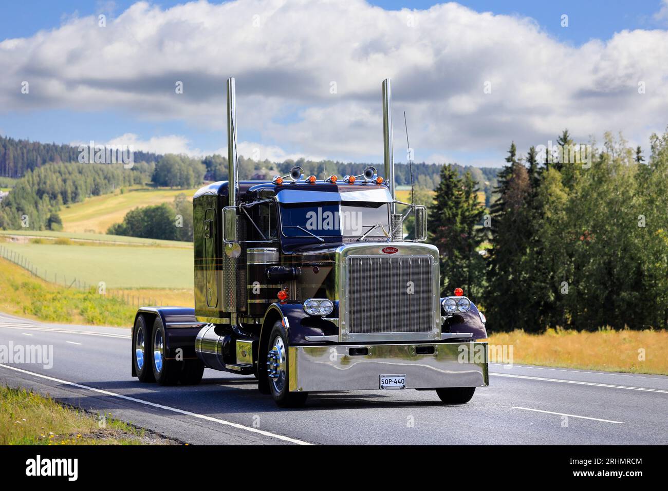 Peterbilt Show Trucks