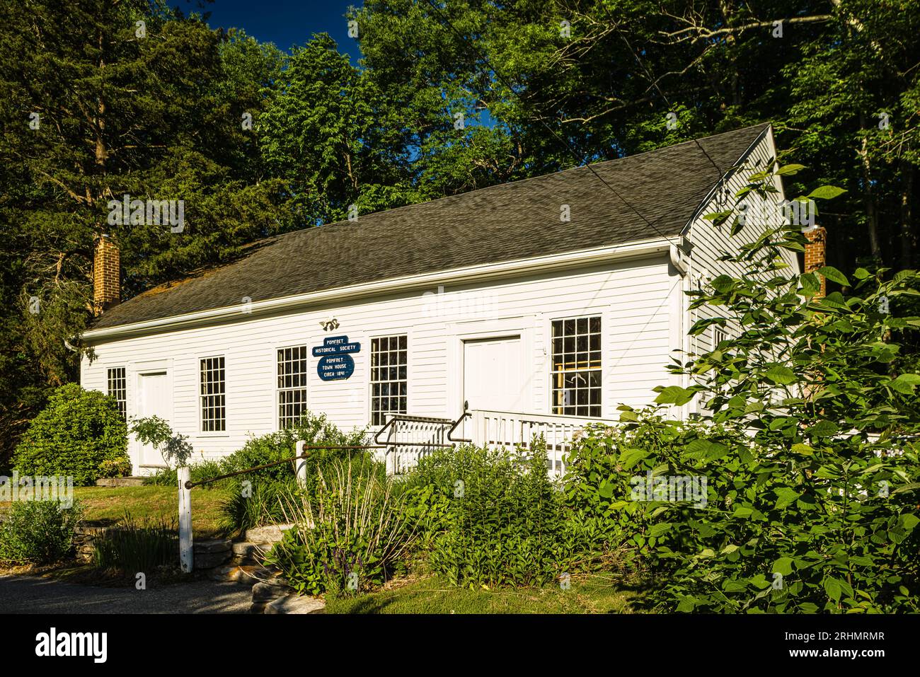 Pomfret historical society hi-res stock photography and images - Alamy
