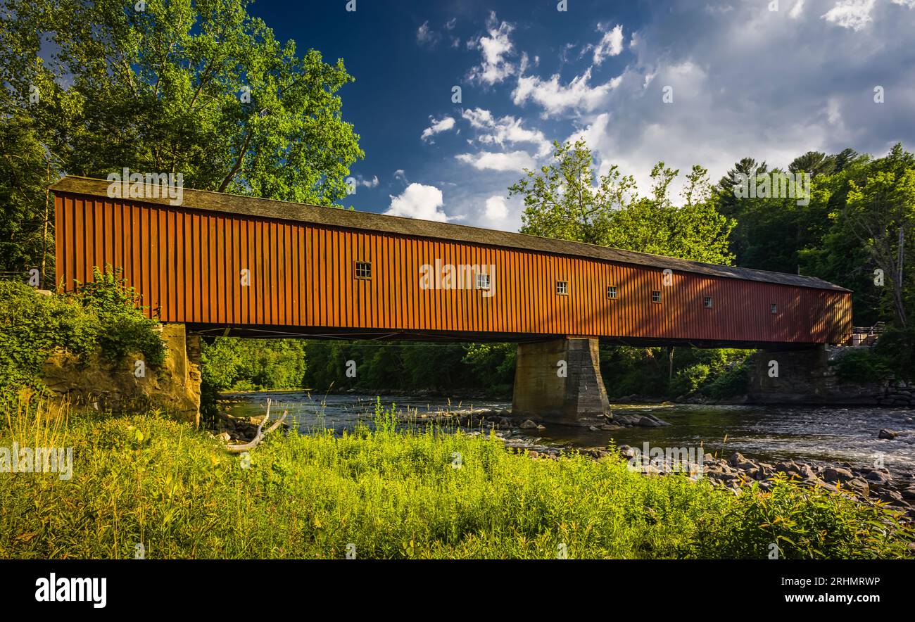 Cornwall bridge railroad station hi-res stock photography and images ...