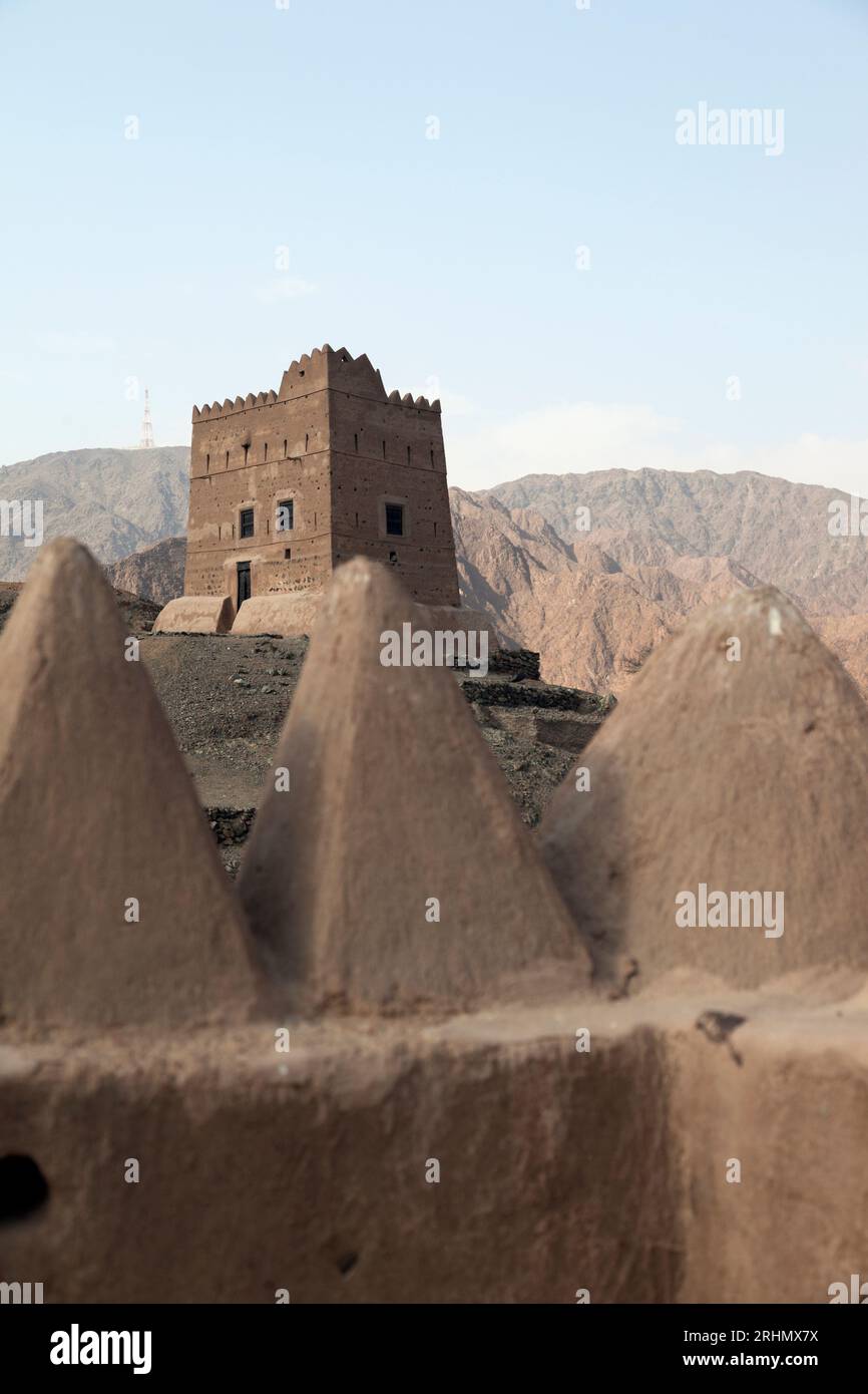 United Arab Emirates, Fujairah, Palace / Fort at Hayl Stock Photo - Alamy