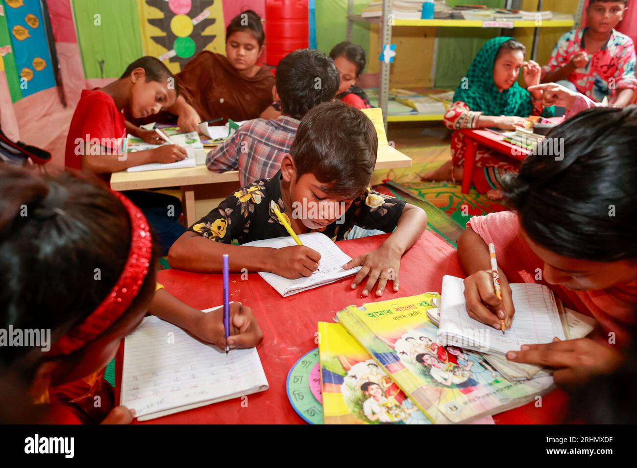 Dhaka, Bangladesh. 17th Aug, 2023. Bangladeshi students attend at a ...