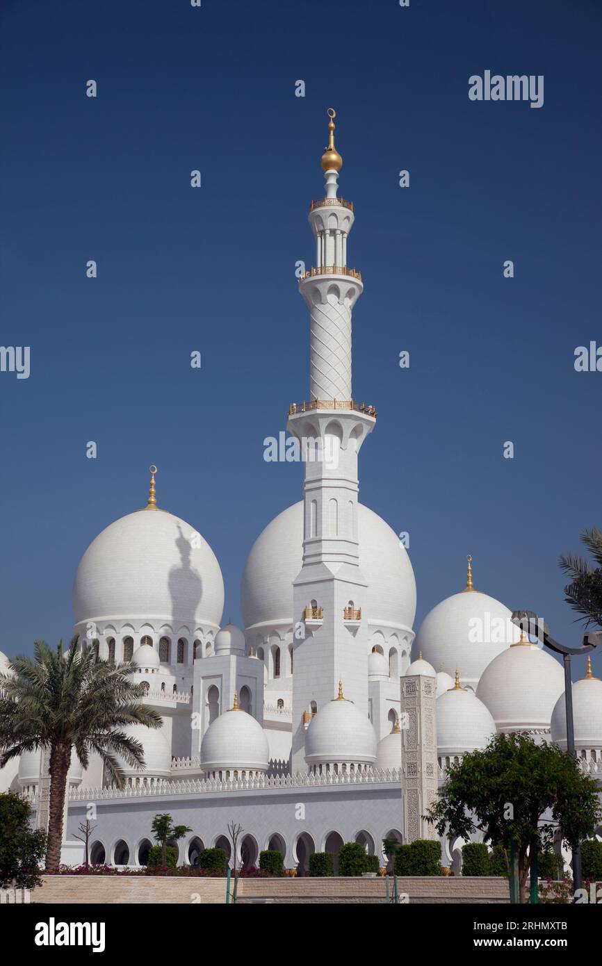 United Arab Emirates, Abu Dhabi, external view of the Sheikh Zayed ...