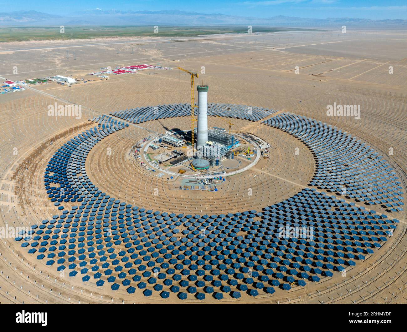 A view of a 110MW molten salt solar power station under construction in ...