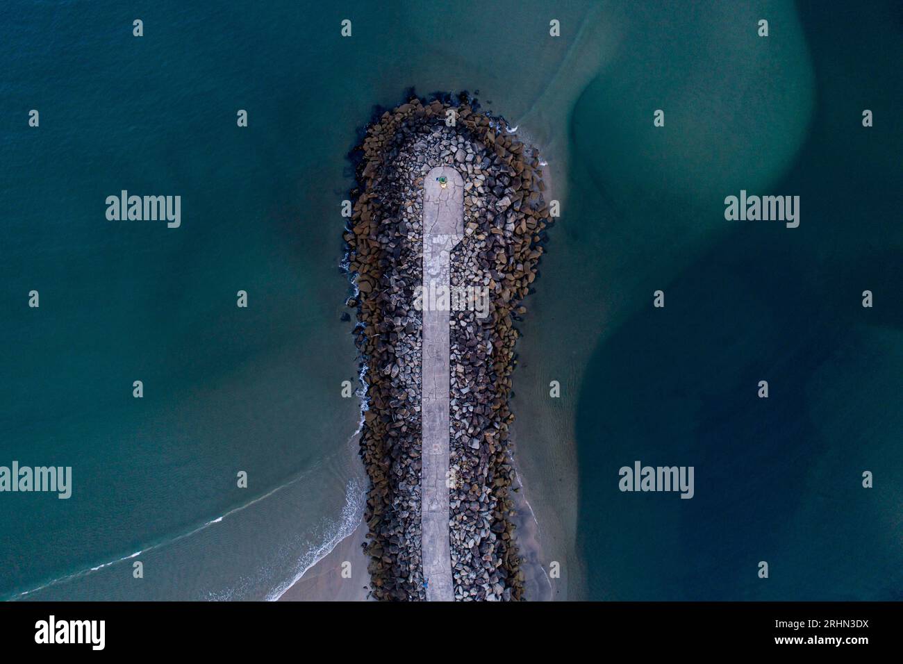 Zenithal aerial view breakwater hi-res stock photography and images - Alamy