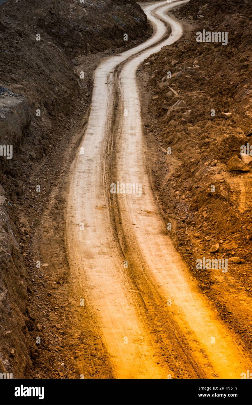 Soil road hi-res stock photography and images - Alamy