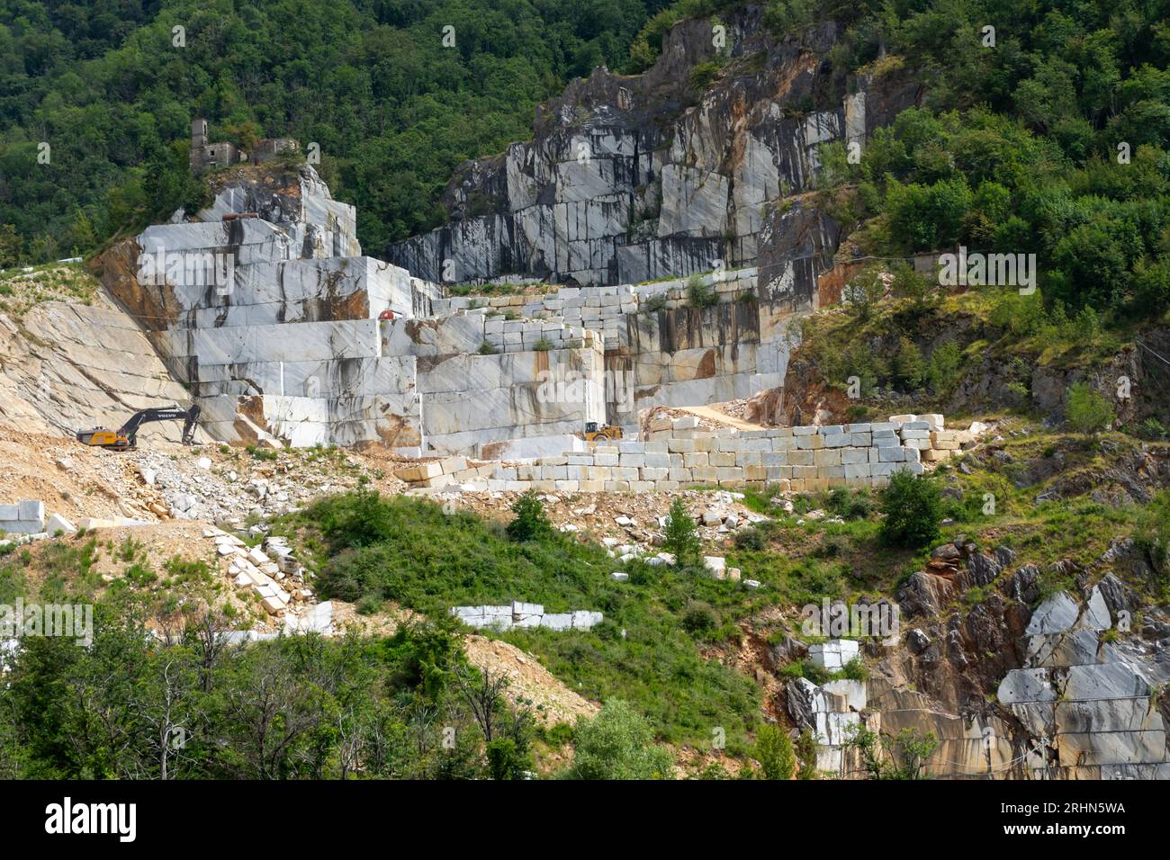 Quarry of michelangelo hi-res stock photography and images - Alamy