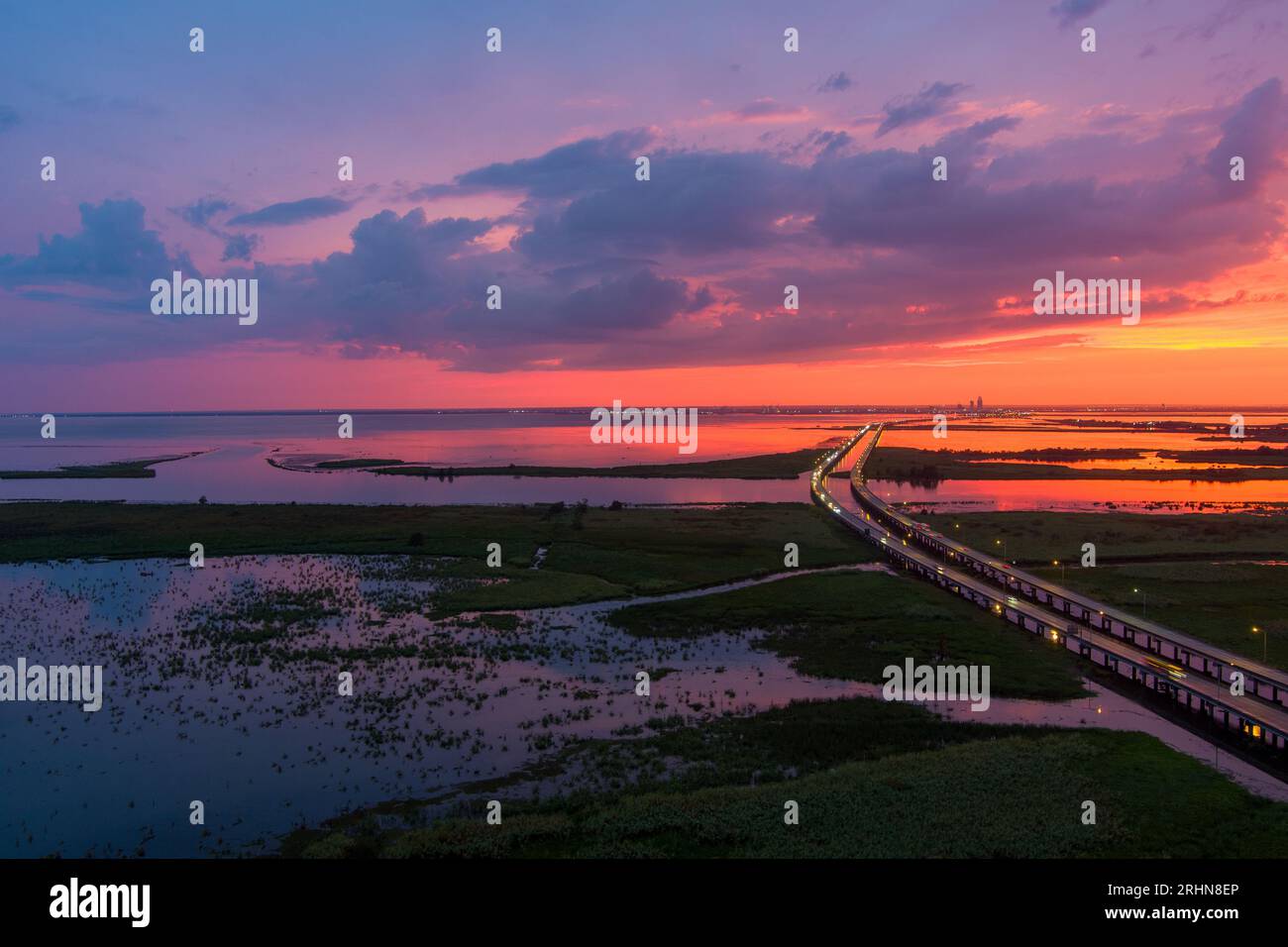 Mobile Bay sunset on the Alabama Gulf Coast Stock Photo - Alamy