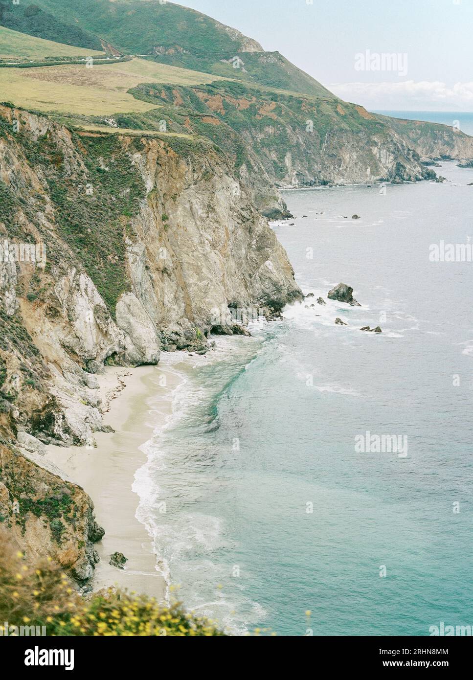 Vertical view of Big Sur coastline with cliffs Stock Photo - Alamy