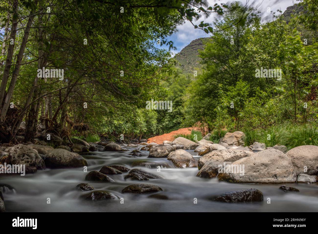Long exposure people rushing hi-res stock photography and images - Alamy