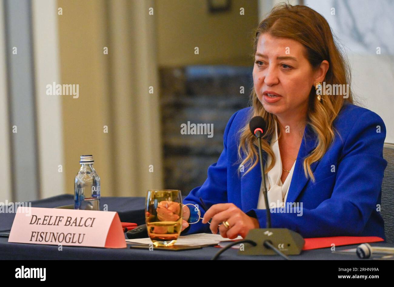 Elif balci hi-res stock photography and images - Alamy