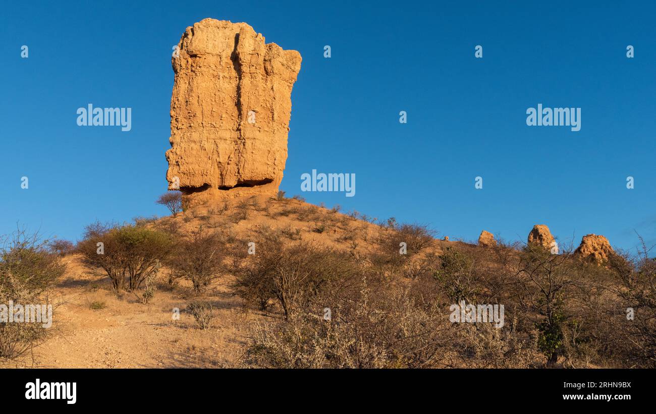 Images of the Vingerklip, "Finger go God" national monument in Namibia ...