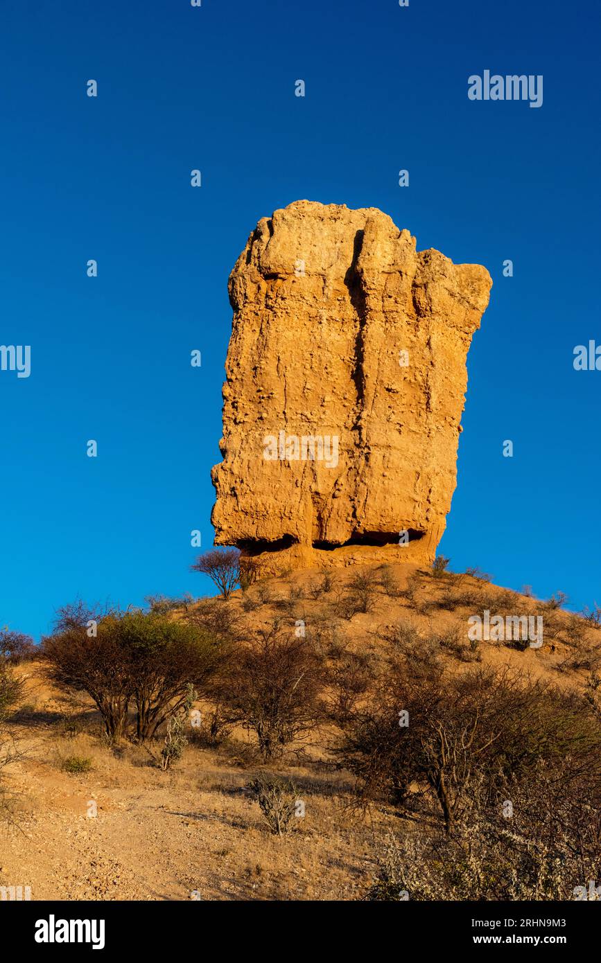 Images of the Vingerklip, "Finger go God" national monument in Namibia ...