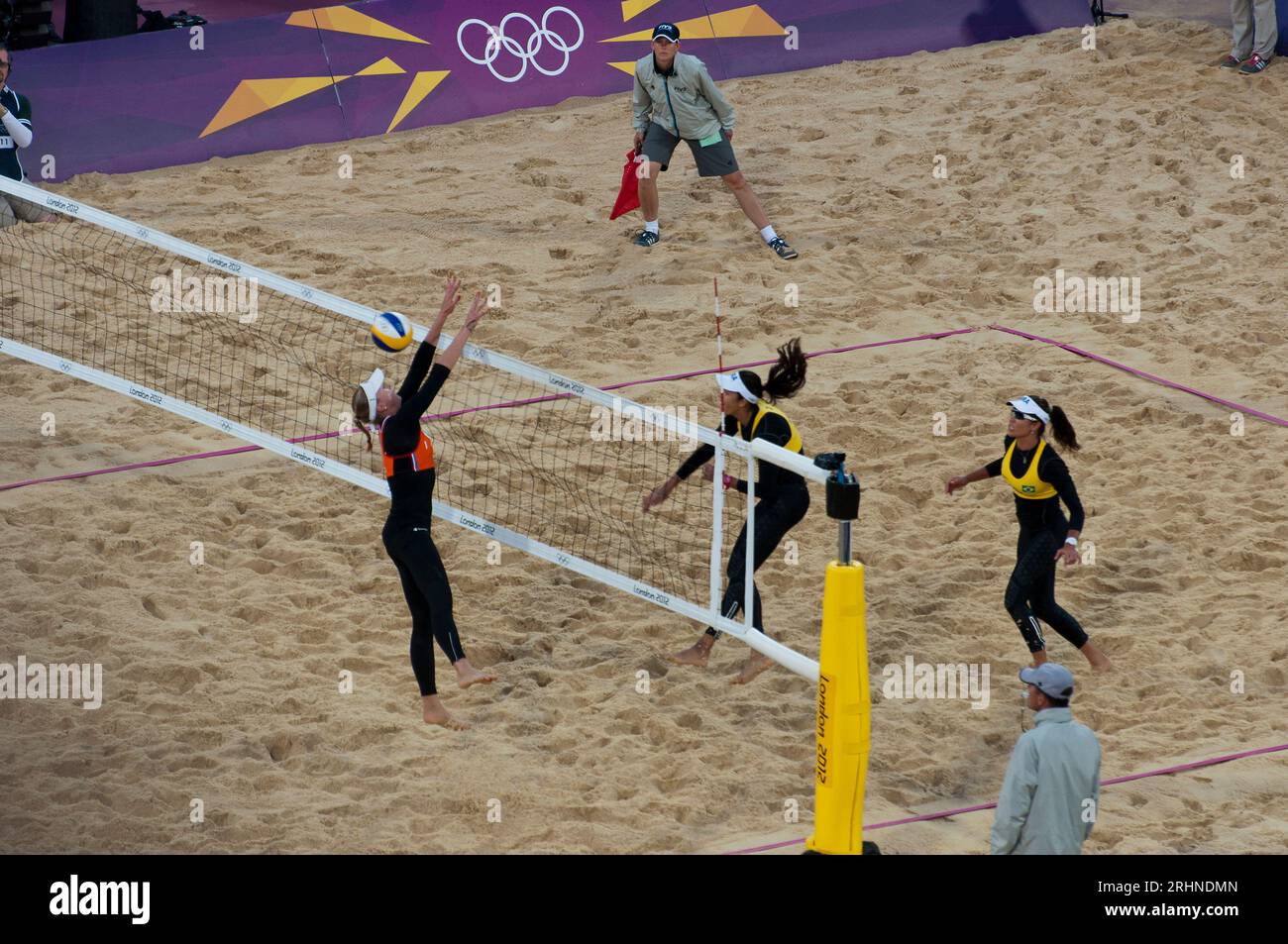 Brazil vs Holland Women's Beach Volleyball at the London 2012 Olympics ...