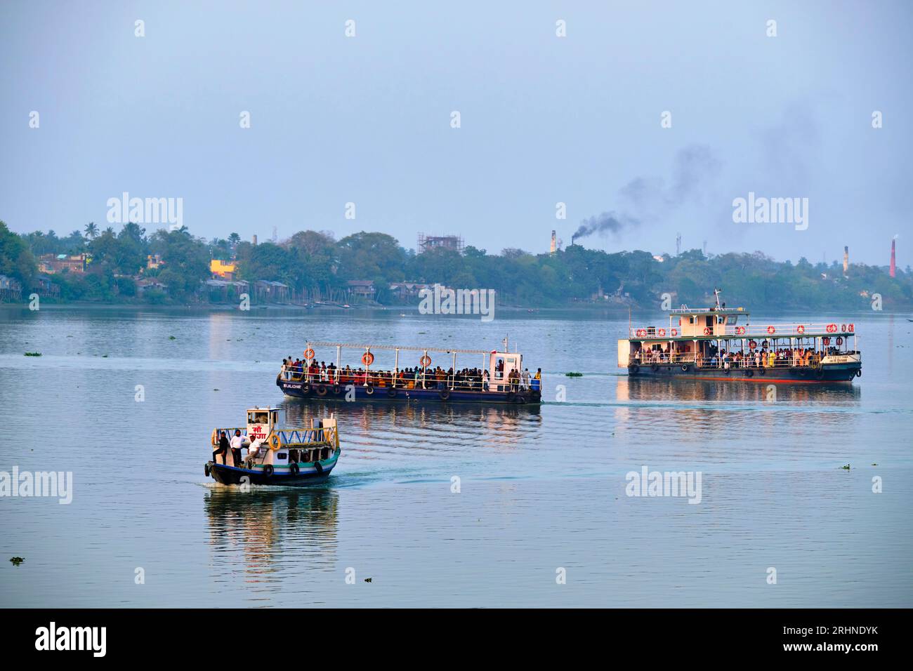 India, West Bengal, the Hooghly River defluent of the Ganges, river ...