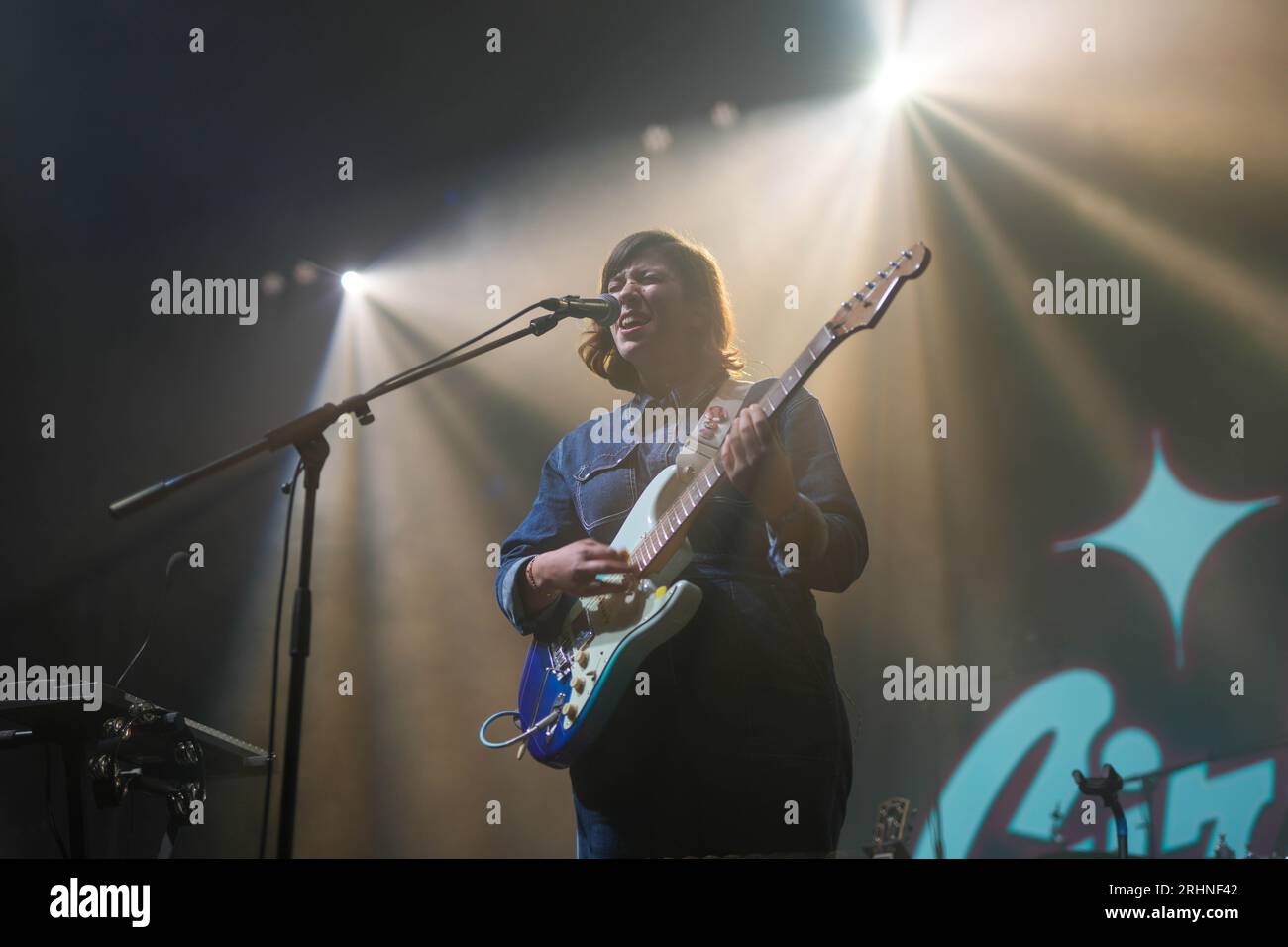 Glanusk Park, UK. Thursday, 17 August, 2023. Poppy Hankin of Girl Ray ...