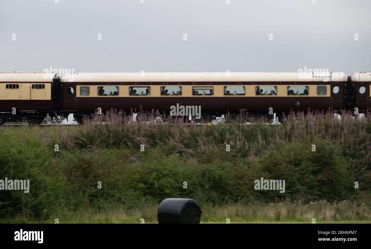 Northern Belle train Pullman carriage "Alnwick Stock Photo - Alamy