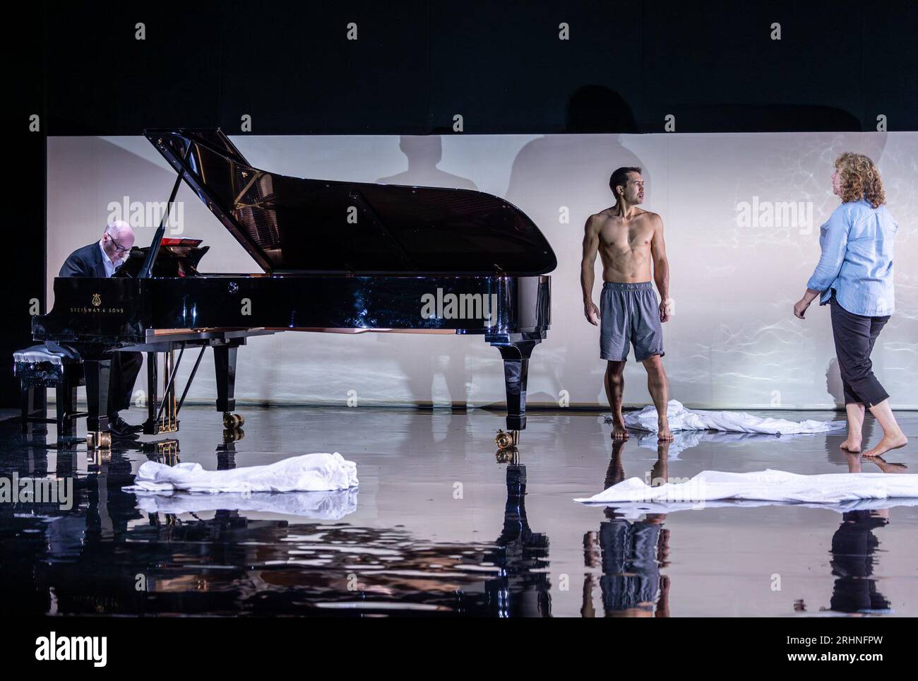 Richard hetherington pianist hi-res stock photography and images - Alamy