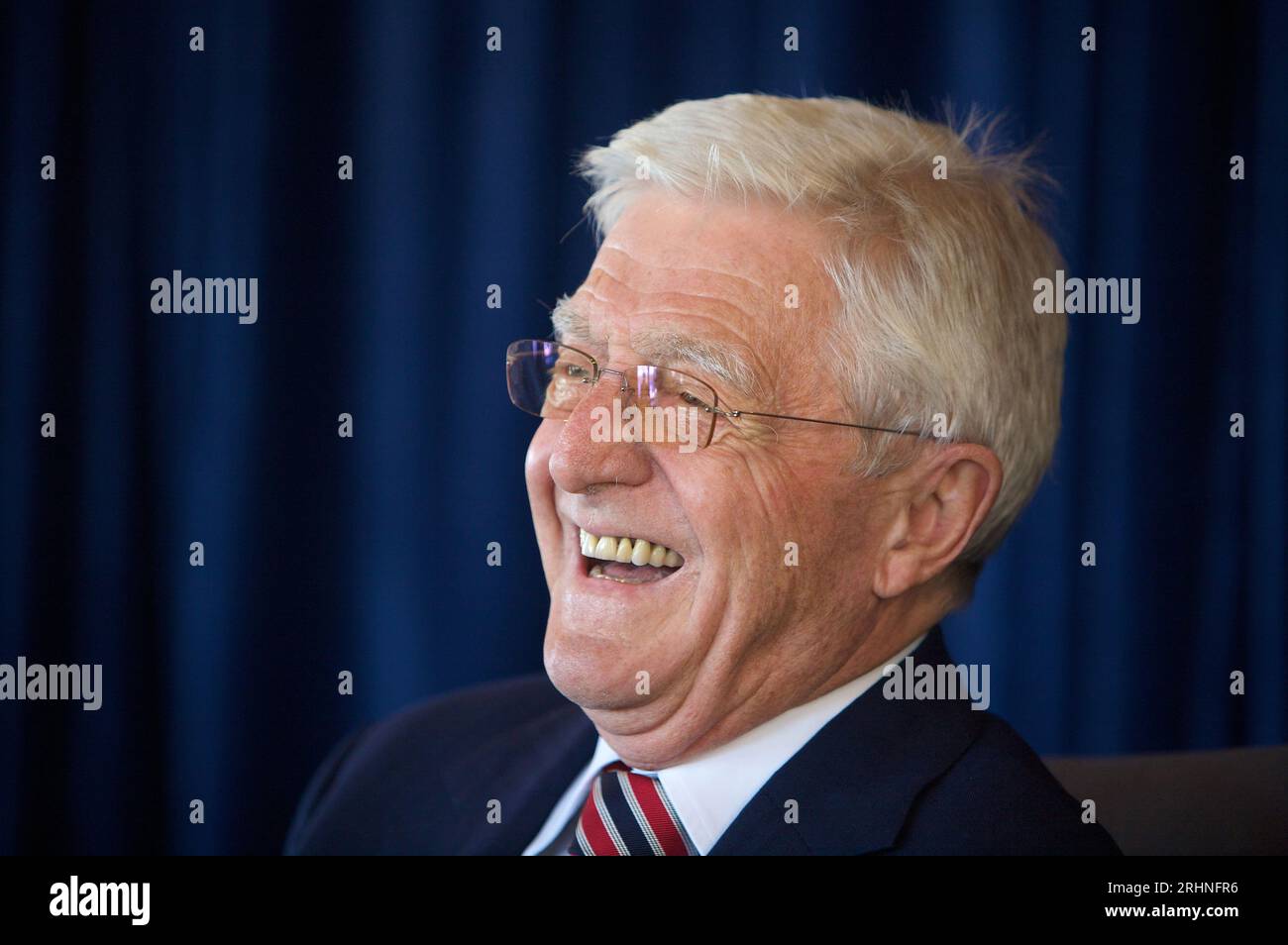 Parkinsons disease supporter hi-res stock photography and images - Alamy