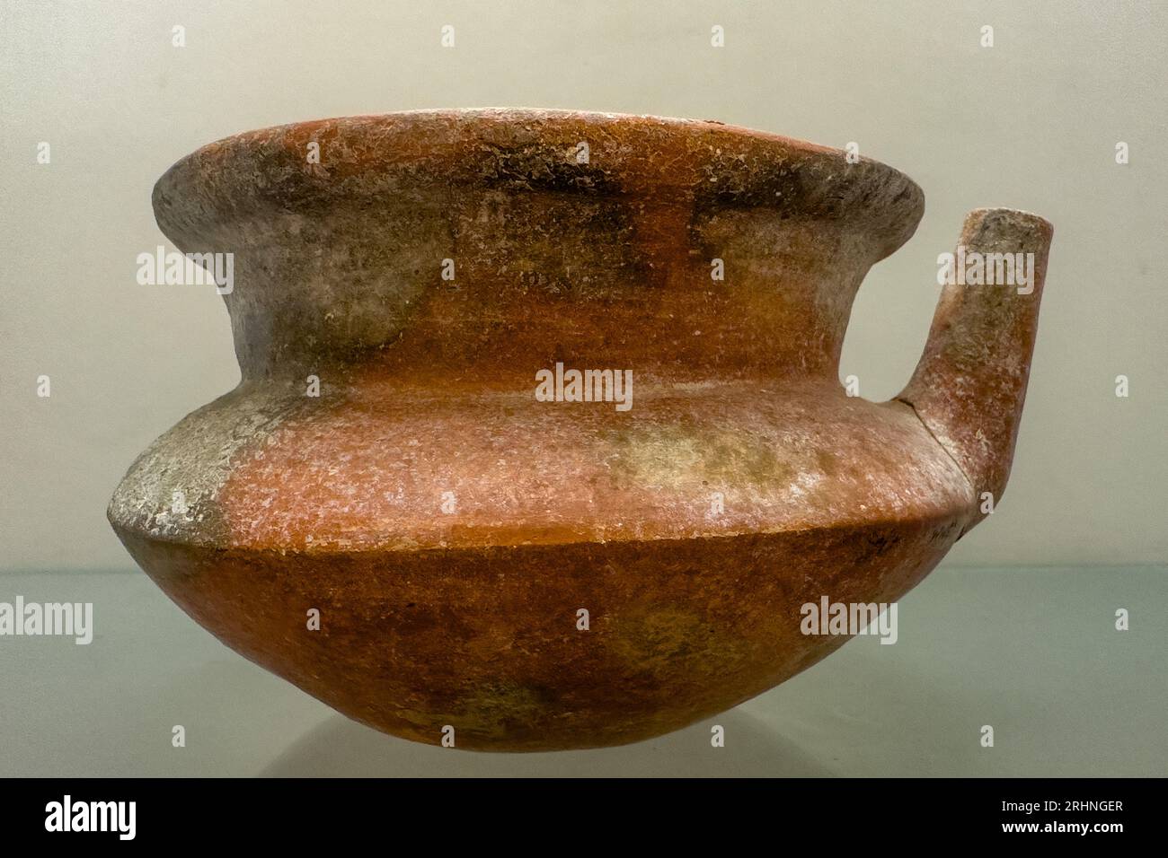 Maya mayan pottery ceramic hi-res stock photography and images - Alamy
