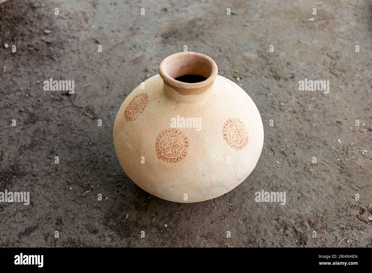 water storage clay container. selective focus Stock Photo - Alamy