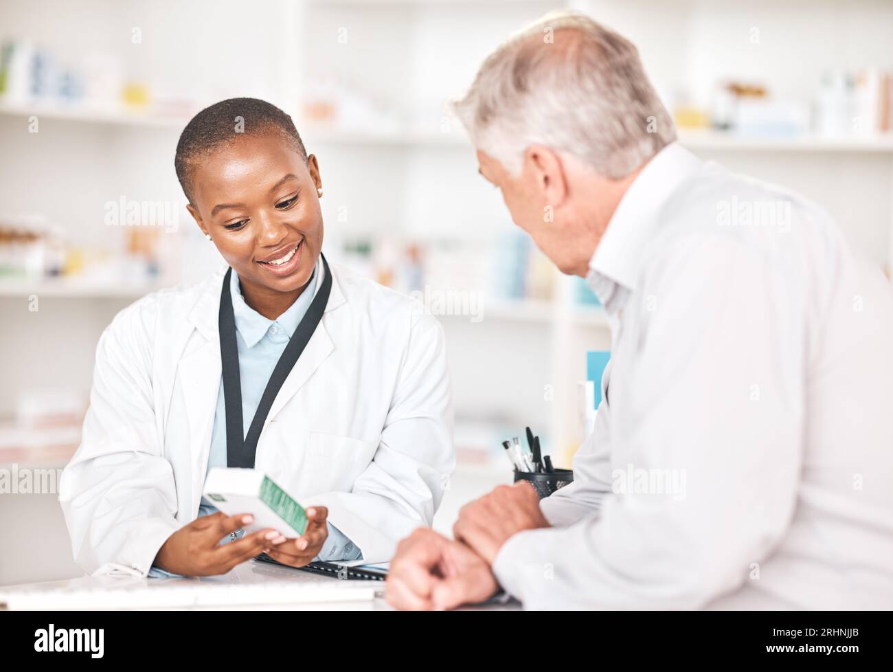 Pharmacist patient medication explain hi-res stock photography and ...